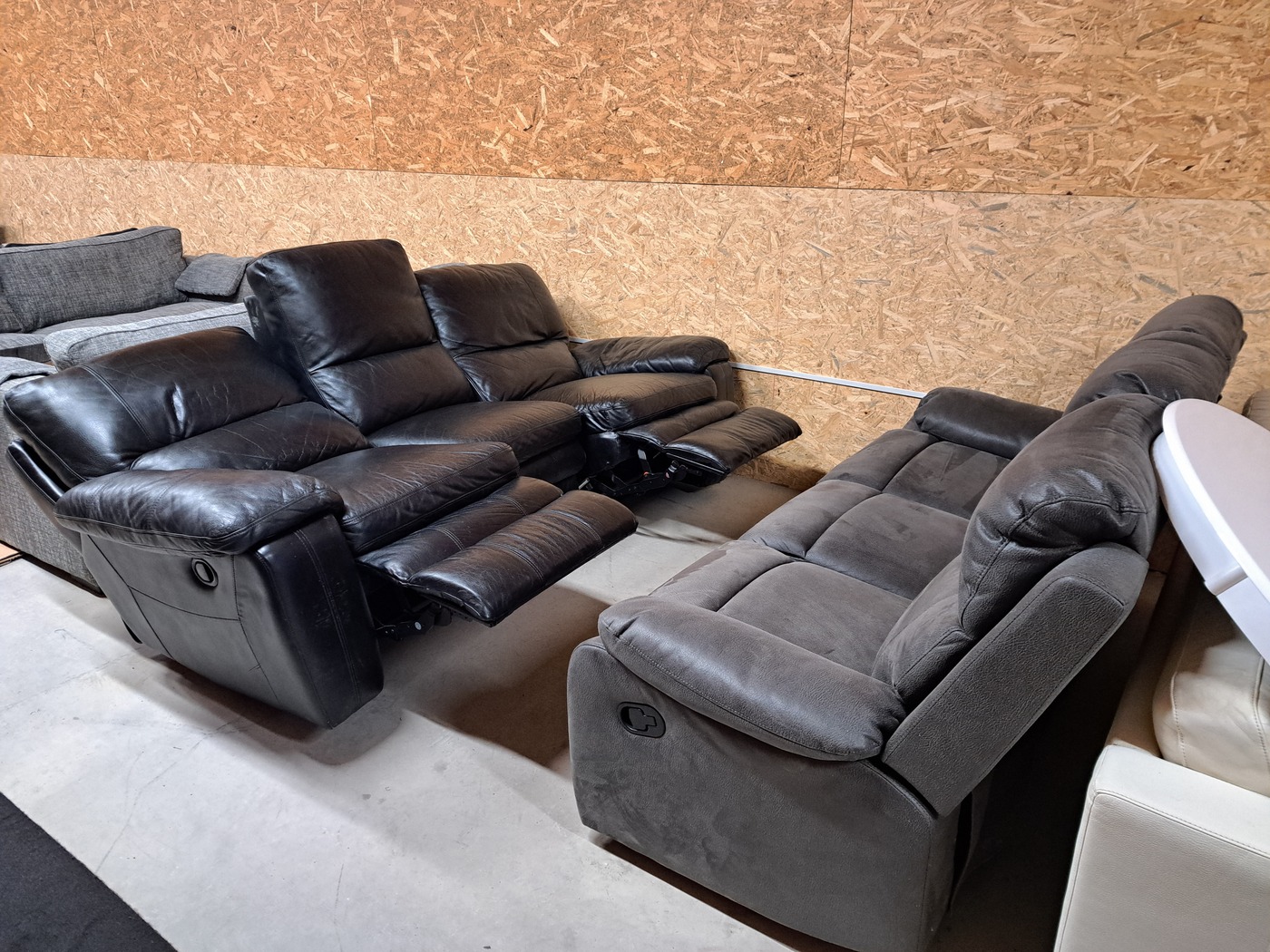 Odinė sofa-reglaineris - Minkštieji baldai Klaipėdoje
